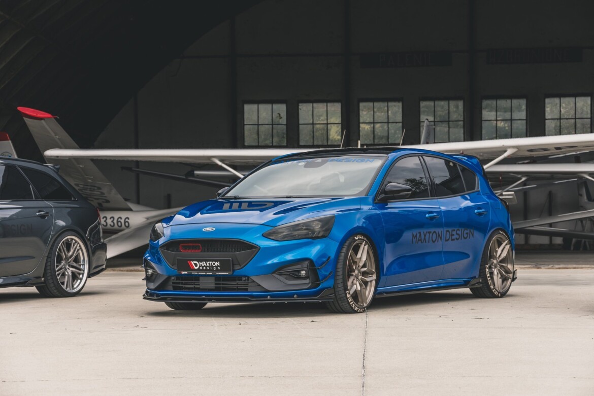 Street+ Seitenschweller Leisten passend für Ford Focus ST / ST-Line M ...