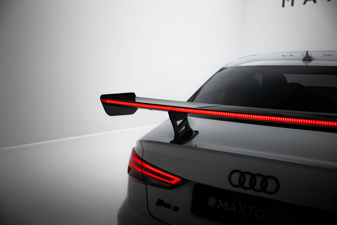 Carbon Heck Spoiler Heckflügel Standfuß Innen + LED passend für Audi ...